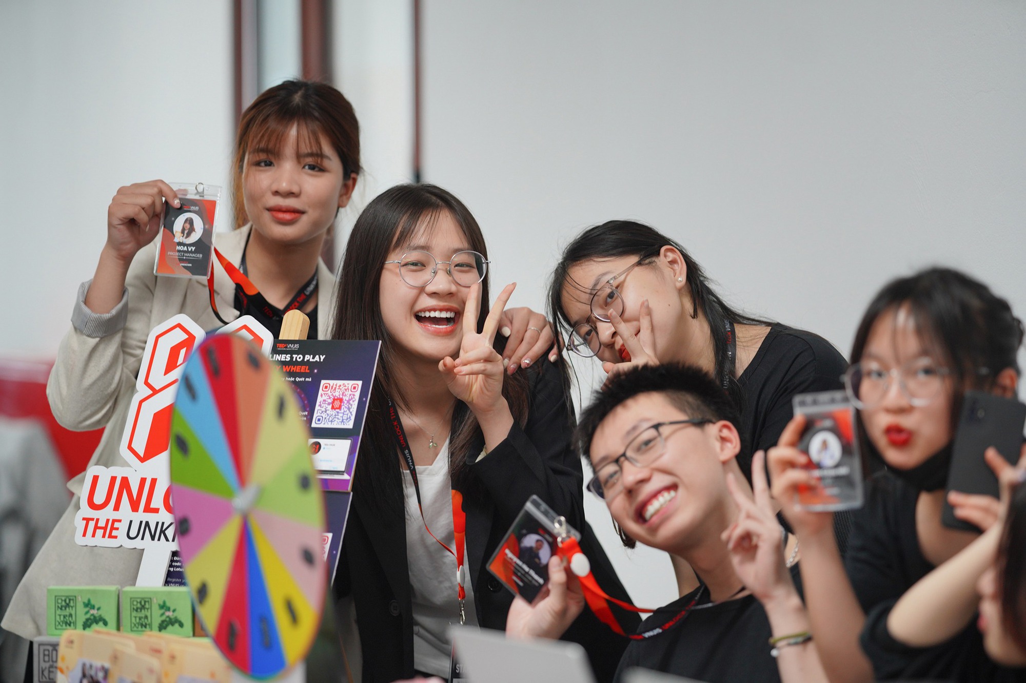 TEDx VNUIS- 𝐑𝐄𝐂𝐀𝐏 𝐆𝐔̛𝐎̛𝐍𝐆 𝐄𝐗𝐇𝐈𝐁𝐈𝐓𝐈𝐎𝐍 Link recap: https://tinyurl.com ...